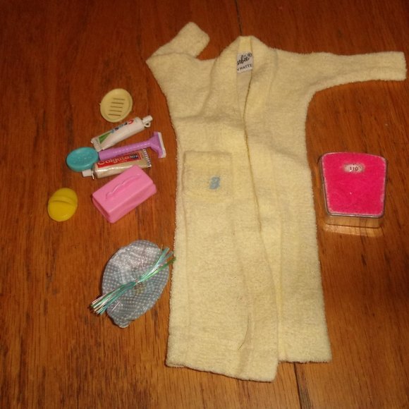 Barbie | Toys | Barbie Doll Clothes Singing In The Shower Bathrobe Pink ...